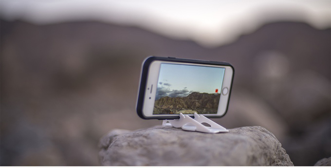 A pocket tripod for your smartphone - Setaprint, an archive for visual ...